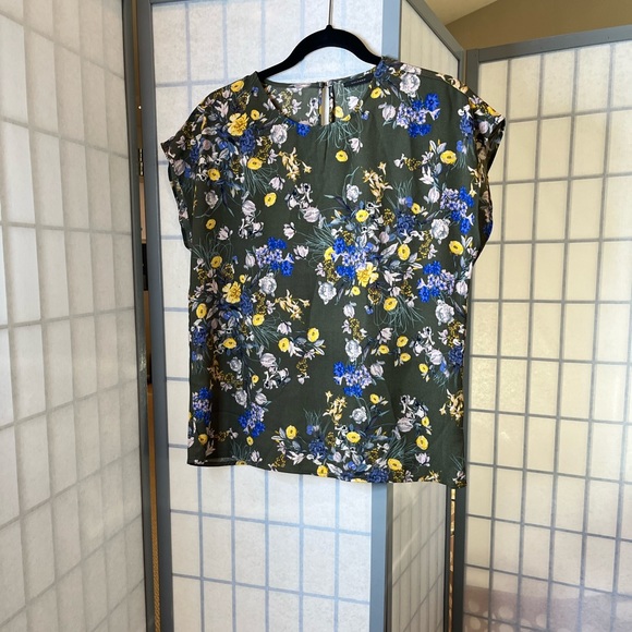 Halogen | Tops | Halogen Beautiful Olive Green Floral Blouse | Poshmark
